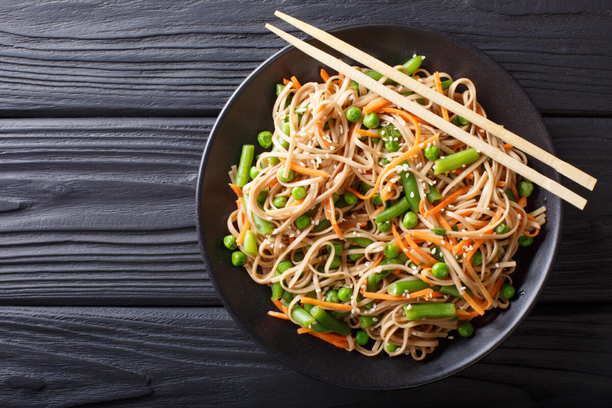 Recipe: Sugar Snap Pea and Carrot Soba Noodles